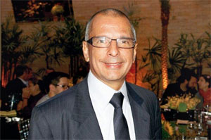 Claudio Santos assume comercial da Rede TV