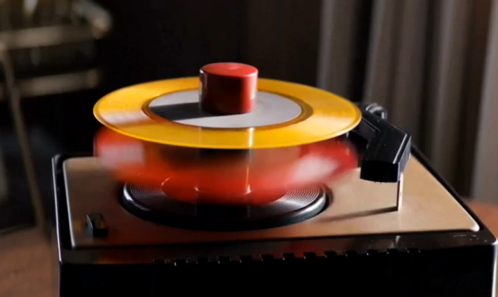 Apple relembra história do consumo de música - Meio e...