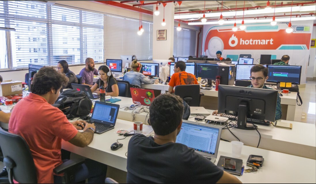 Hotmart segue expansão internacional - Meio e Mensagem