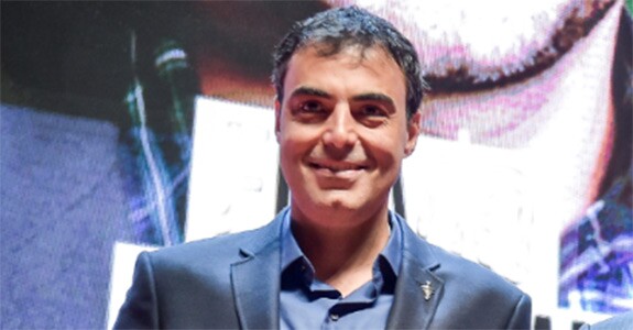 Gustavo Gaion deixa a Y&R