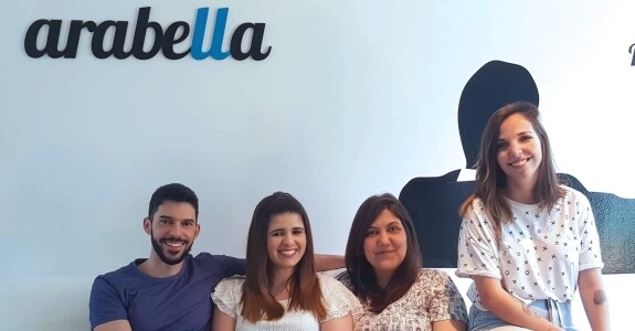 Arabella reforça equipe