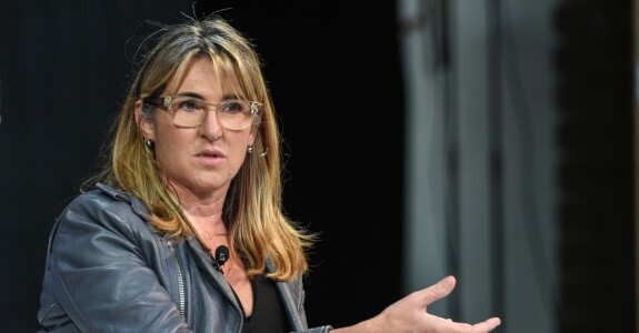 Vice faz um ano sob "supervisão de adultos"