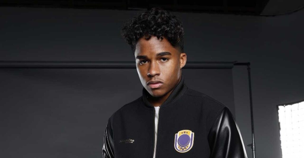 Alexandre Herchcovitch cria uniforme para Endrick em ação...