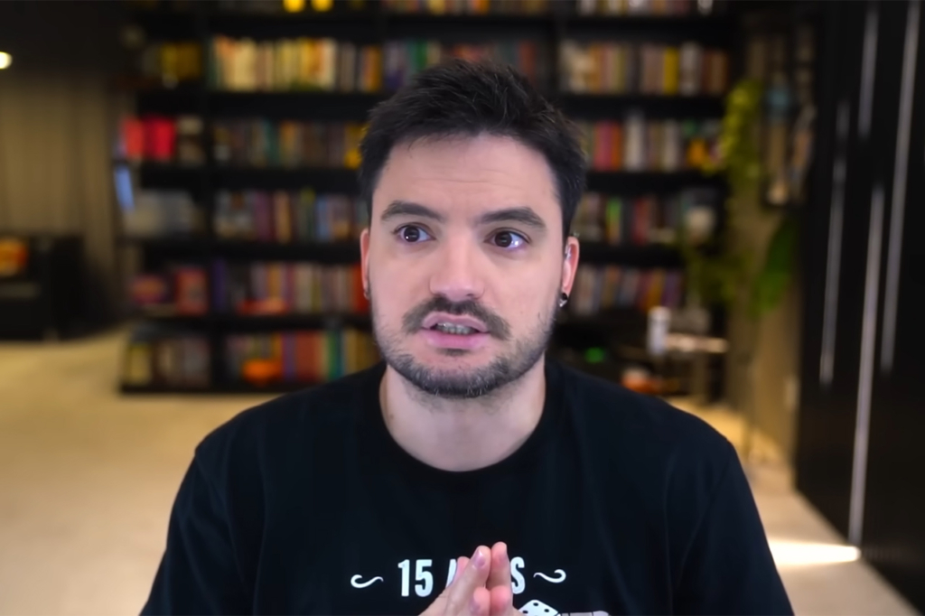 Felipe Neto deixa sociedade da Play9