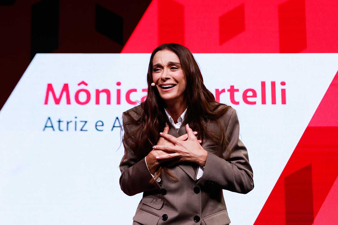 Mônica Martelli: "Cultura é determinante para formar ident